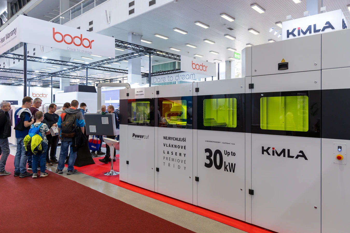 KIMLA na veletrhu představuje nejrychlejší řezací laser na světě | BVV CZ